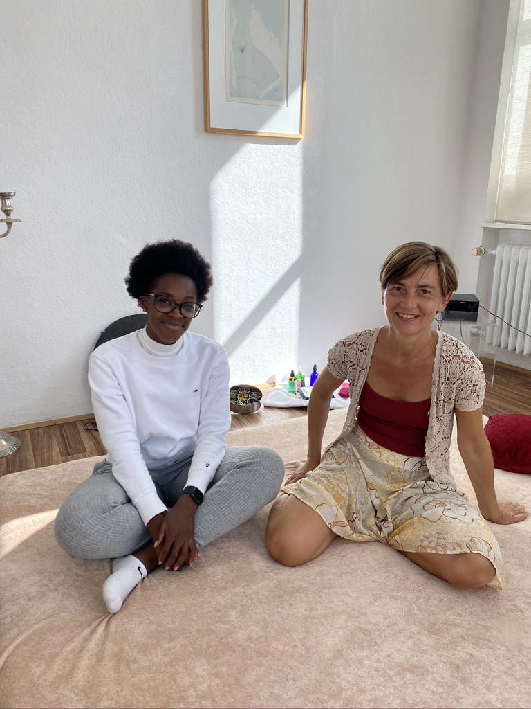 Yoni Spa Köln - Media - Videos, Presse, Podcasts, Interviews